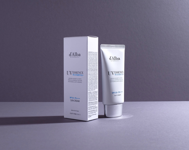 Солнцезащитный крем для лица D'Alba Waterfull Essence Sun Cream SPF 50 ...