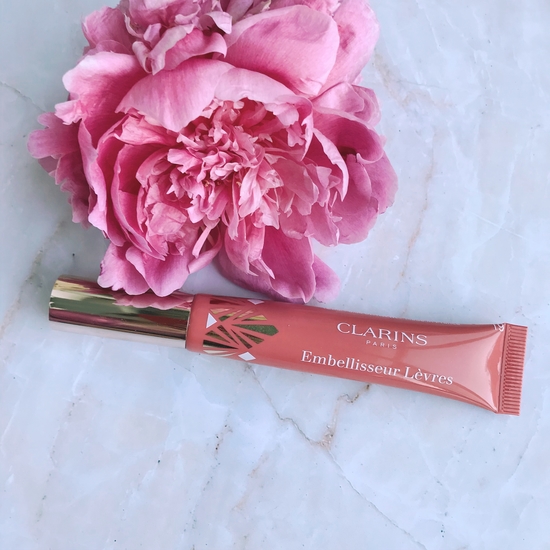 Лучший нюдовый, преображающий губы блеск для губ Clarins Natural Lip ...